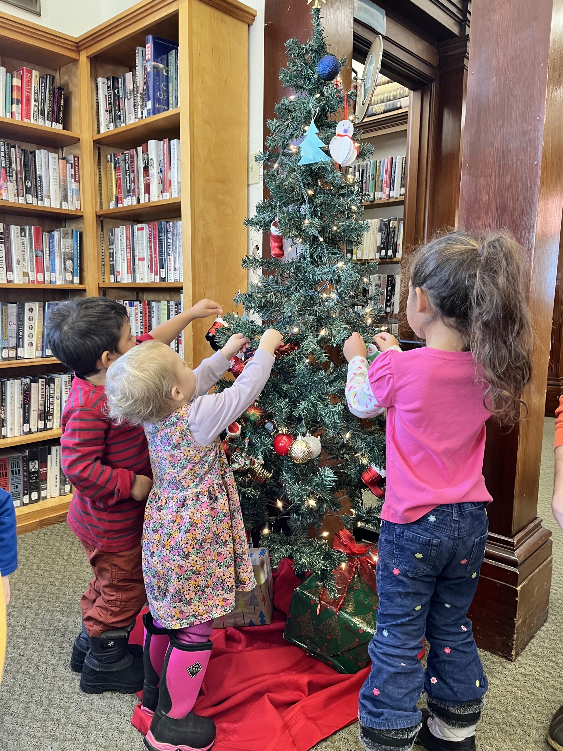 Holiday Hours for December – Bridgton Public Library
